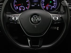 Grey Volkswagen Golf Sportsvan 2016 in Vilnius, with an engine capacity of 1.40 L and mileage of 227 thousand km for 9699 €, photo 19 on AUTOMOTO.COM.LV
