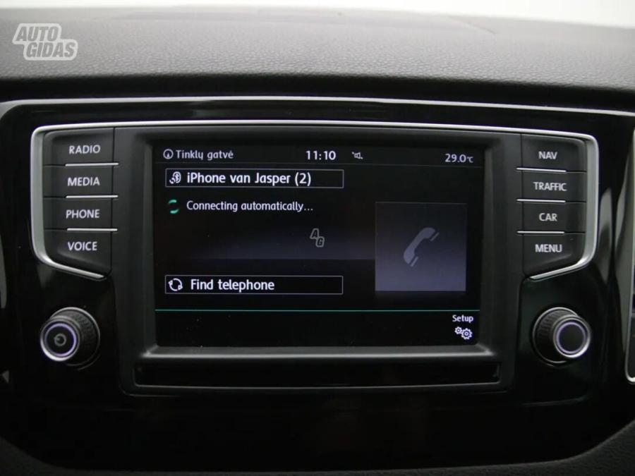 Grey Volkswagen Golf Sportsvan 2016 in Vilnius, with an engine capacity of 1.40 L and mileage of 227 thousand km for 9699 €, photo 24 on AUTOMOTO.COM.LV