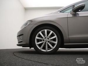 Grey Volkswagen Golf Sportsvan 2016 in Vilnius, with an engine capacity of 1.40 L and mileage of 227 thousand km for 9699 €, photo 29 on AUTOMOTO.COM.LV