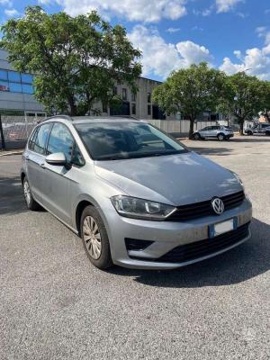 Grey Volkswagen Golf Sportsvan 2016 in Siauliai, with an engine capacity of 1.60 L and mileage of 250 thousand km for 4950 €, photo  on AUTOMOTO.COM.LV