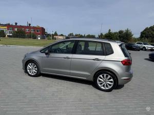 Pelēks Volkswagen Golf Sportsvan 2016 Telšiai, ar dzinēja tilpumu 1.60 L un nobraukumu 253 tūkst. km par 6700 €, foto 5 vietnē AUTOMOTO.COM.LV