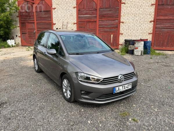 Grey Volkswagen Golf Sportsvan 2015 in Ludza, with an engine capacity of 1.60 L and mileage of 228 thousand km for 7350 €, photo 1 on AUTOMOTO.COM.LV