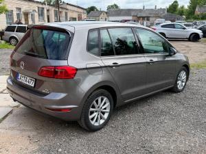 Grey Volkswagen Golf Sportsvan 2015 in Ludza, with an engine capacity of 1.60 L and mileage of 228 thousand km for 7450 €, photo 6 on AUTOMOTO.COM.LV