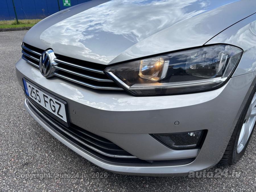 Pelēks Volkswagen Golf Sportsvan 2016 Paide, ar dzinēja tilpumu 2.00 L un nobraukumu 291 tūkst. km par 7990 €, foto 8 vietnē AUTOMOTO.COM.LV