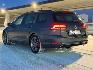 Grey Volkswagen Golf Sportsvan 2017 in Vilnius, with an engine capacity of 1.60 L and mileage of 286 thousand km for 7900 €, photo 2 on AUTOMOTO.COM.LV