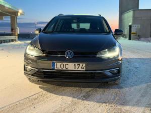 Grey Volkswagen Golf Sportsvan 2017 in Vilnius, with an engine capacity of 1.60 L and mileage of 286 thousand km for 7900 €, photo 12 on AUTOMOTO.COM.LV