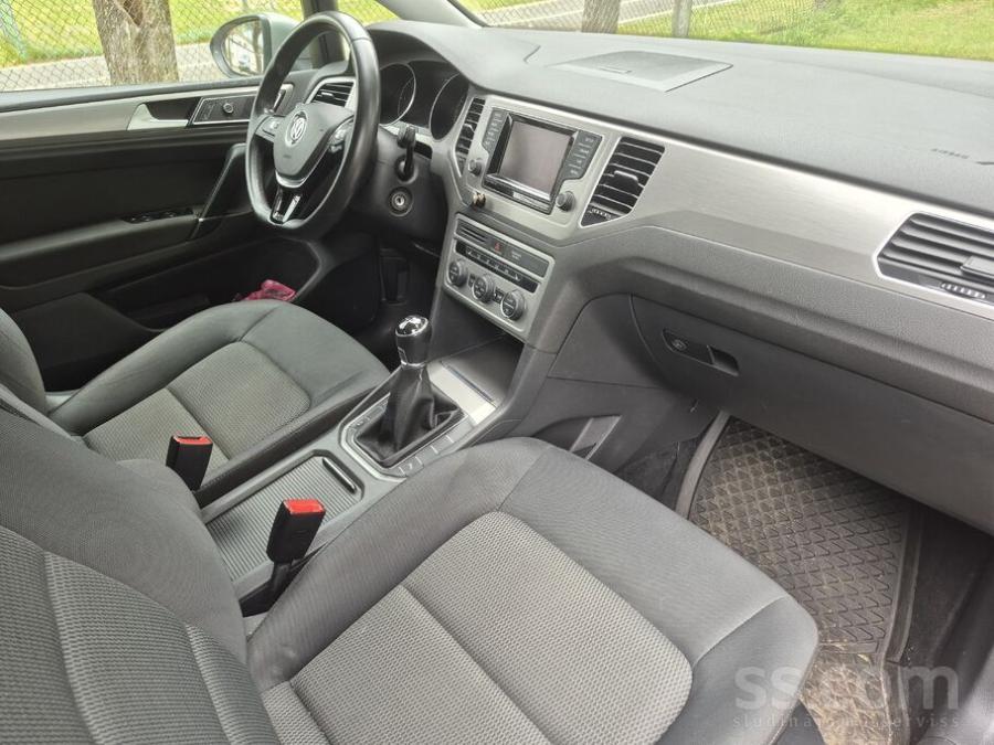 Volkswagen Golf Sportsvan 2014 Rīga, ar dzinēja tilpumu 1.60 L un nobraukumu 185 tūkst. km par 8100 €, foto 9 vietnē AUTOMOTO.COM.LV