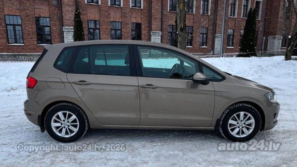 Volkswagen Golf Sportsvan 2015 Tallina, ar dzinēja tilpumu 1.40 L un nobraukumu 120 tūkst. km par 10590 €, foto 2 vietnē AUTOMOTO.COM.LV