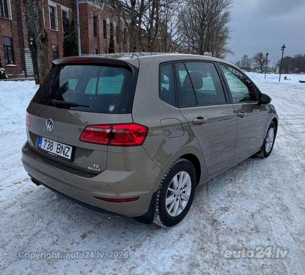Volkswagen Golf Sportsvan 2015 Tallina, ar dzinēja tilpumu 1.40 L un nobraukumu 120 tūkst. km par 10590 €, foto 3 vietnē AUTOMOTO.COM.LV