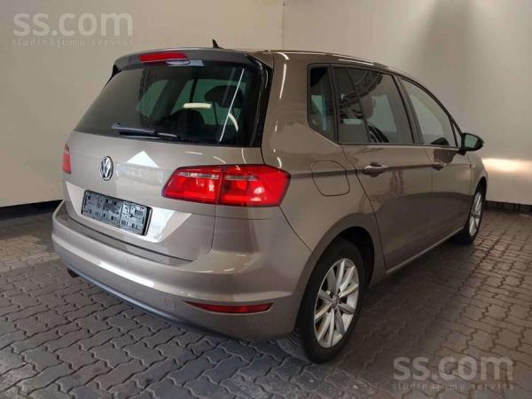 Volkswagen Golf Sportsvan 2015 Cēsis, ar dzinēja tilpumu 1.60 L un nobraukumu 0 tūkst. km par 8300 €, foto 4 vietnē AUTOMOTO.COM.LV
