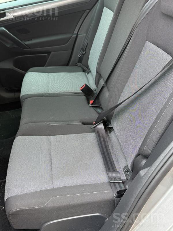 Volkswagen Golf Sportsvan 2015 in Daugavpils, with an engine capacity of 1.60 L and mileage of 244 thousand km for 5500 €, photo 10 on AUTOMOTO.COM.LV