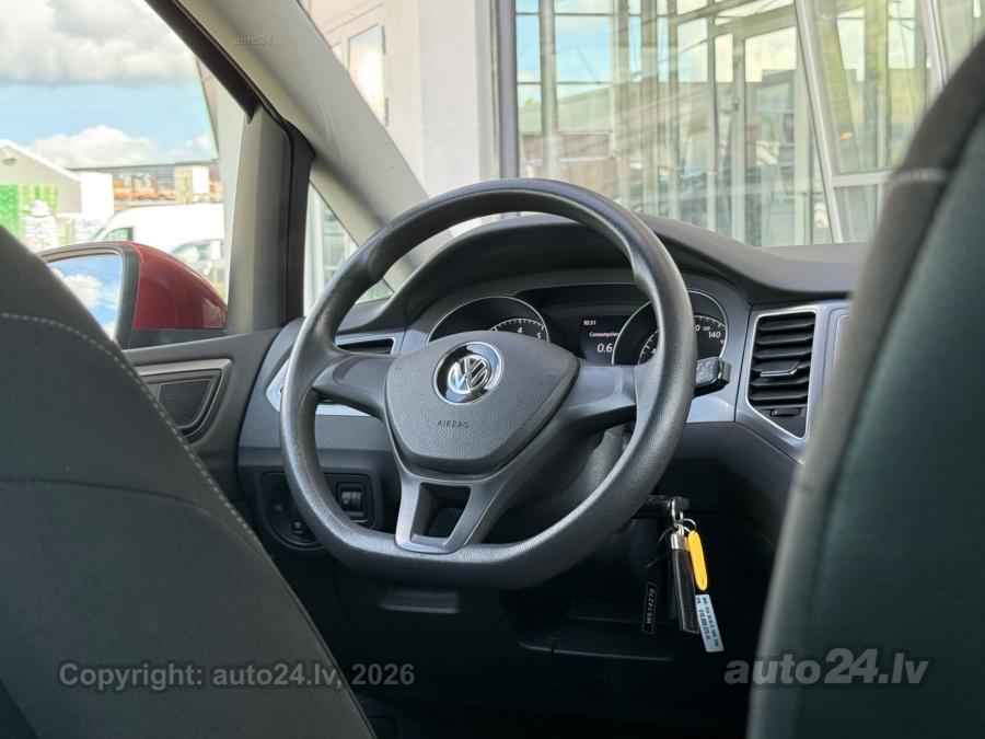 Volkswagen Golf Sportsvan 2015 in Tartu, with an engine capacity of 1.40 L and mileage of 79 thousand km for 10500 €, photo 12 on AUTOMOTO.COM.LV