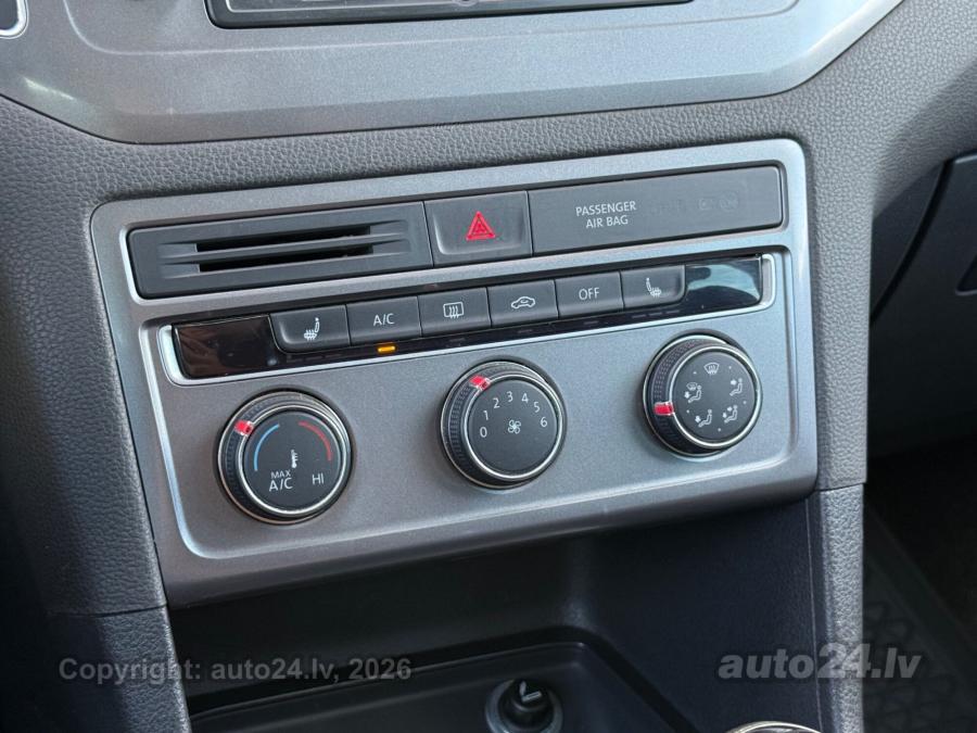 Volkswagen Golf Sportsvan 2015 in Tartu, with an engine capacity of 1.40 L and mileage of 79 thousand km for 10500 €, photo 16 on AUTOMOTO.COM.LV
