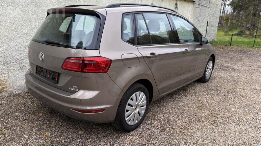 Volkswagen Golf Sportsvan 2014 in Valmiera, with an engine capacity of 1.60 L and mileage of 180 thousand km for 7350 €, photo 4 on AUTOMOTO.COM.LV