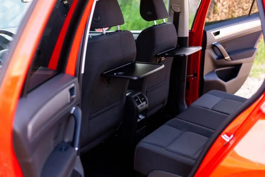 Oranžs Volkswagen Golf Sportsvan 2014 Rīga, ar dzinēja tilpumu 1.60 L un nobraukumu 209 tūkst. km par 8995 €, foto 12 vietnē AUTOMOTO.COM.LV