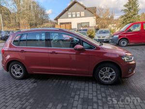 Sarkans Volkswagen Golf Sportsvan 2015 Rīga, ar dzinēja tilpumu 1.40 L un nobraukumu 208 tūkst. km par 9450 €, foto 4 vietnē AUTOMOTO.COM.LV