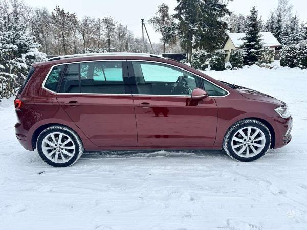 Sarkans Volkswagen Golf Sportsvan 2018 Marijampole, ar dzinēja tilpumu 1.50 L un nobraukumu 196 tūkst. km par 12200 €, foto 5 vietnē AUTOMOTO.COM.LV