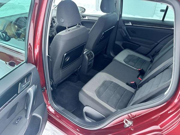 Sarkans Volkswagen Golf Sportsvan 2018 Marijampole, ar dzinēja tilpumu 1.50 L un nobraukumu 196 tūkst. km par 12200 €, foto 11 vietnē AUTOMOTO.COM.LV