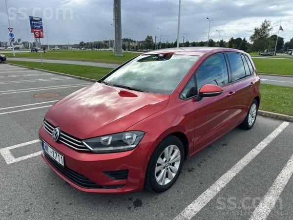 Sarkans Volkswagen Golf Sportsvan 2016 Rīga, ar dzinēja tilpumu 1.60 L un nobraukumu 184 tūkst. km par 6500 €, foto 5 vietnē AUTOMOTO.COM.LV