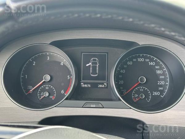 Sarkans Volkswagen Golf Sportsvan 2016 Rīga, ar dzinēja tilpumu 1.60 L un nobraukumu 184 tūkst. km par 6500 €, foto 11 vietnē AUTOMOTO.COM.LV