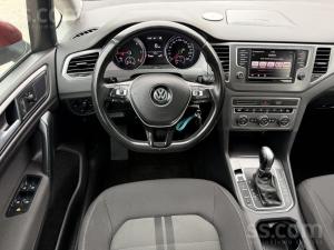 Red Volkswagen Golf Sportsvan 2016 in Ogre, with an engine capacity of 1.60 L and mileage of 215 thousand km for 7999 €, photo 18 on AUTOMOTO.COM.LV