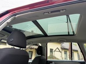 Red Volkswagen Golf Sportsvan 2016 in Ogre, with an engine capacity of 1.60 L and mileage of 215 thousand km for 7999 €, photo 30 on AUTOMOTO.COM.LV