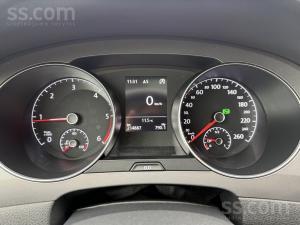 Red Volkswagen Golf Sportsvan 2016 in Ogre, with an engine capacity of 1.60 L and mileage of 215 thousand km for 7999 €, photo 41 on AUTOMOTO.COM.LV