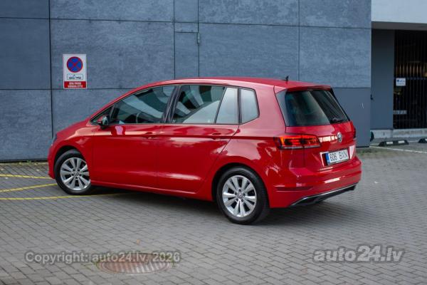 Red Volkswagen Golf Sportsvan 2018 in Parnu, with an engine capacity of 1.60 L and mileage of 173 thousand km for 9999 €, photo 5 on AUTOMOTO.COM.LV