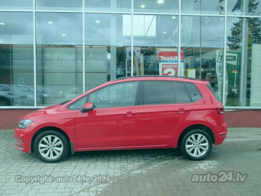 Красный Фольксваген Гольф Спортсван 2019 в Тарту, объемом двигателя 1.60 л и пробегом 143 тыс. км за 12990 €, фото 5 на AUTOMOTO.COM.LV