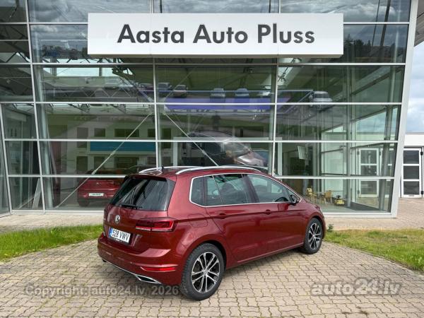 Red Volkswagen Golf Sportsvan 2020 in Tartu, with an engine capacity of 1.50 L and mileage of 67 thousand km for 15500 €, photo 6 on AUTOMOTO.COM.LV