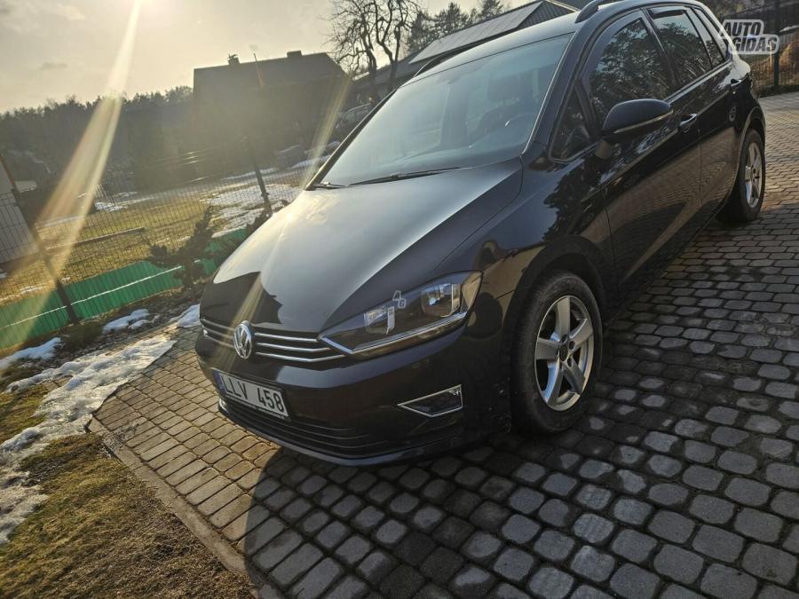 Volkswagen Golf Sportsvan 2017 in Vilnius, with an engine capacity of 1.60 L and mileage of 260 thousand km for 7500 €, photo 3 on AUTOMOTO.COM.LV
