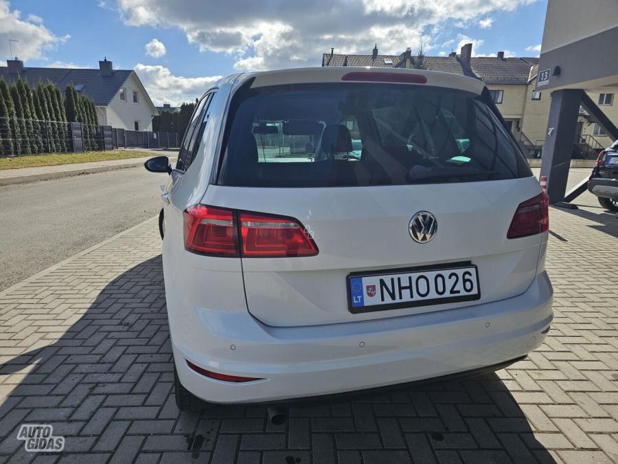 White Volkswagen Golf Sportsvan 2014 in Kaunas, with an engine capacity of 1.60 L and mileage of 299 thousand km for 6555 €, photo 11 on AUTOMOTO.COM.LV