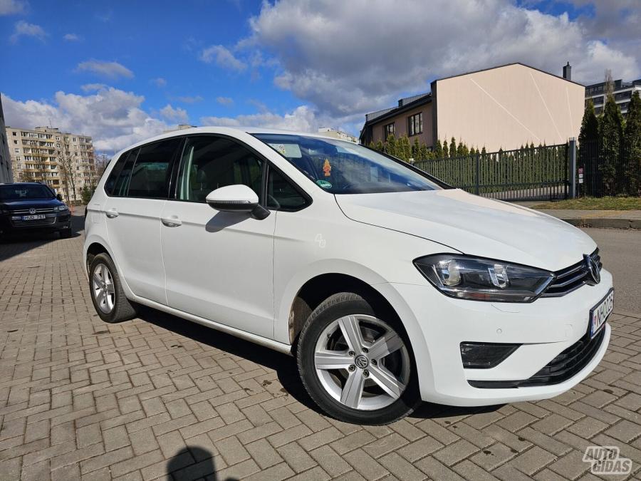White Volkswagen Golf Sportsvan 2014 in Kaunas, with an engine capacity of 1.60 L and mileage of 299 thousand km for 6555 €, photo 17 on AUTOMOTO.COM.LV