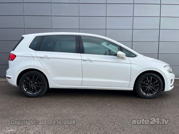 White Volkswagen Golf Sportsvan 2014 in Kuressaare, with an engine capacity of 1.40 L and mileage of 172 thousand km for 8650 €, photo 7 on AUTOMOTO.COM.LV