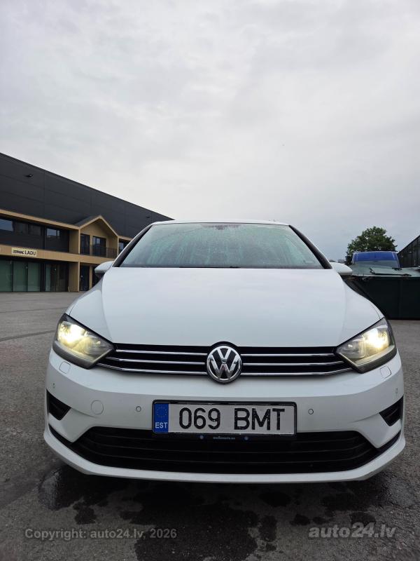 Balts Volkswagen Golf Sportsvan 2014 Tallina, ar dzinēja tilpumu 1.40 L un nobraukumu 137 tūkst. km par 8400 €, foto 2 vietnē AUTOMOTO.COM.LV