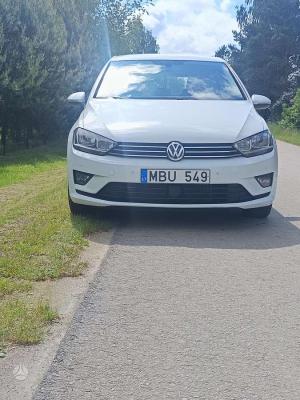 White Volkswagen Golf Sportsvan 2015 in Alytus, with an engine capacity of 1.60 L and mileage of 186 thousand km for 5500 €, photo 3 on AUTOMOTO.COM.LV