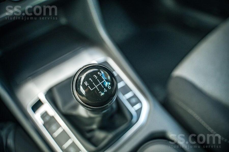 Balts Volkswagen Golf Sportsvan 2015 Rīga, ar dzinēja tilpumu 1.40 L un nobraukumu 197 tūkst. km par 5990 €, foto 18 vietnē AUTOMOTO.COM.LV