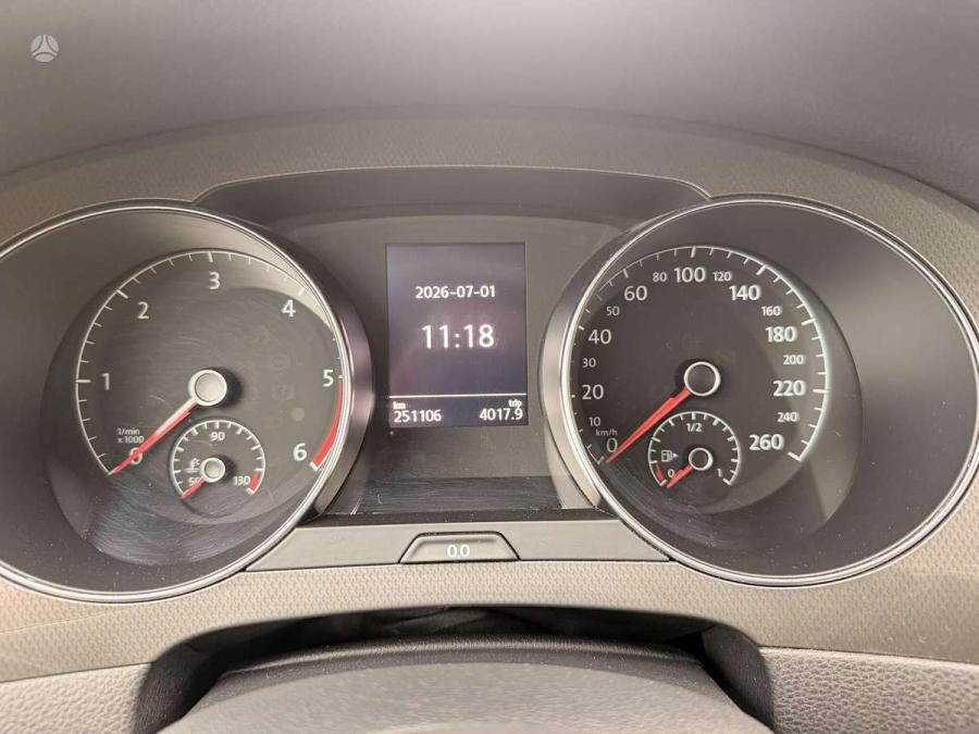 Белый Фольксваген Гольф Спортсван 2019 в Таураге, объемом двигателя 1.60 л и пробегом 251 тыс. км за 7550 €, фото 31 на AUTOMOTO.COM.LV
