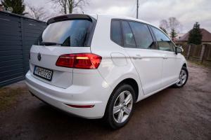 White Volkswagen Golf Sportsvan 2014 in Kaunas, with an engine capacity of 1.60 L and mileage of 291 thousand km for 7150 €, photo 3 on AUTOMOTO.COM.LV