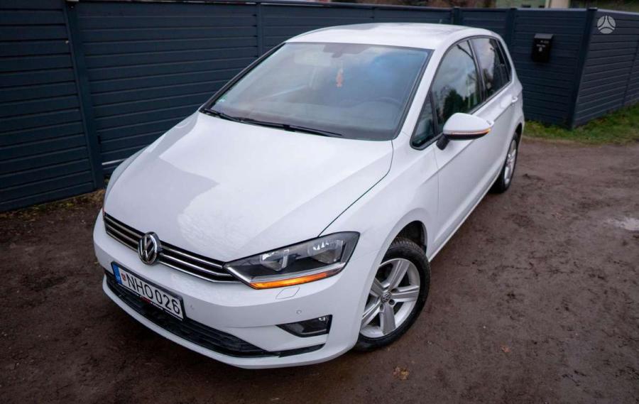 White Volkswagen Golf Sportsvan 2014 in Kaunas, with an engine capacity of 1.60 L and mileage of 291 thousand km for 7150 €, photo 6 on AUTOMOTO.COM.LV