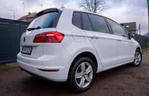 White Volkswagen Golf Sportsvan 2014 in Kaunas, with an engine capacity of 1.60 L and mileage of 291 thousand km for 7150 €, photo 20 on AUTOMOTO.COM.LV
