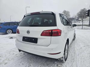 White Volkswagen Golf Sportsvan 2014 in Kaunas, with an engine capacity of 1.60 L and mileage of 281 thousand km for 7599 €, photo 20 on AUTOMOTO.COM.LV