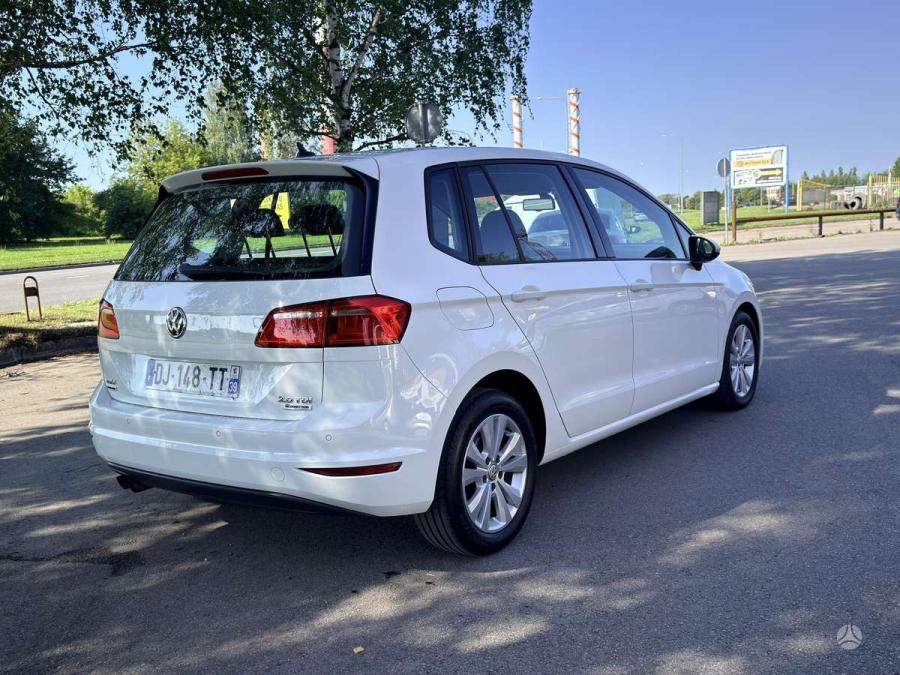 Balts Volkswagen Golf Sportsvan 2014 Panevēža, ar dzinēja tilpumu 1.97 L un nobraukumu 266 tūkst. km par 7490 €, foto 9 vietnē AUTOMOTO.COM.LV