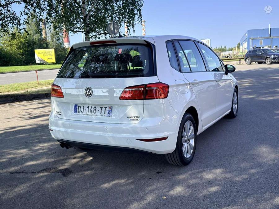 Balts Volkswagen Golf Sportsvan 2014 Panevēža, ar dzinēja tilpumu 1.97 L un nobraukumu 266 tūkst. km par 7490 €, foto 11 vietnē AUTOMOTO.COM.LV