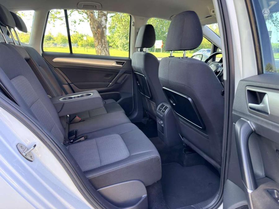 Balts Volkswagen Golf Sportsvan 2014 Panevēža, ar dzinēja tilpumu 1.97 L un nobraukumu 266 tūkst. km par 7490 €, foto 15 vietnē AUTOMOTO.COM.LV