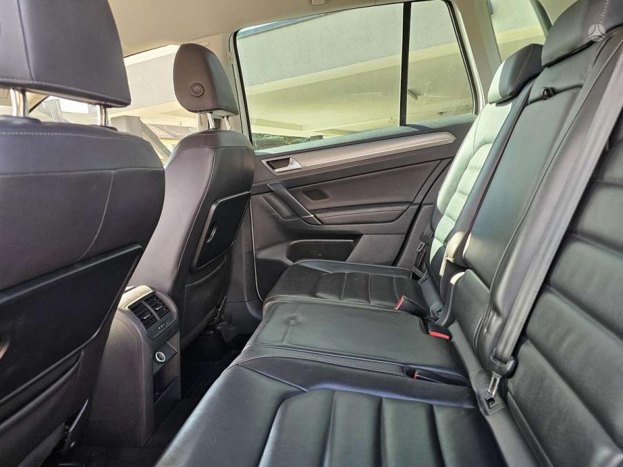 Balts Volkswagen Golf Sportsvan 2014 Kauņa, ar dzinēja tilpumu 1.60 L un nobraukumu 300 tūkst. km par 6450 €, foto 8 vietnē AUTOMOTO.COM.LV