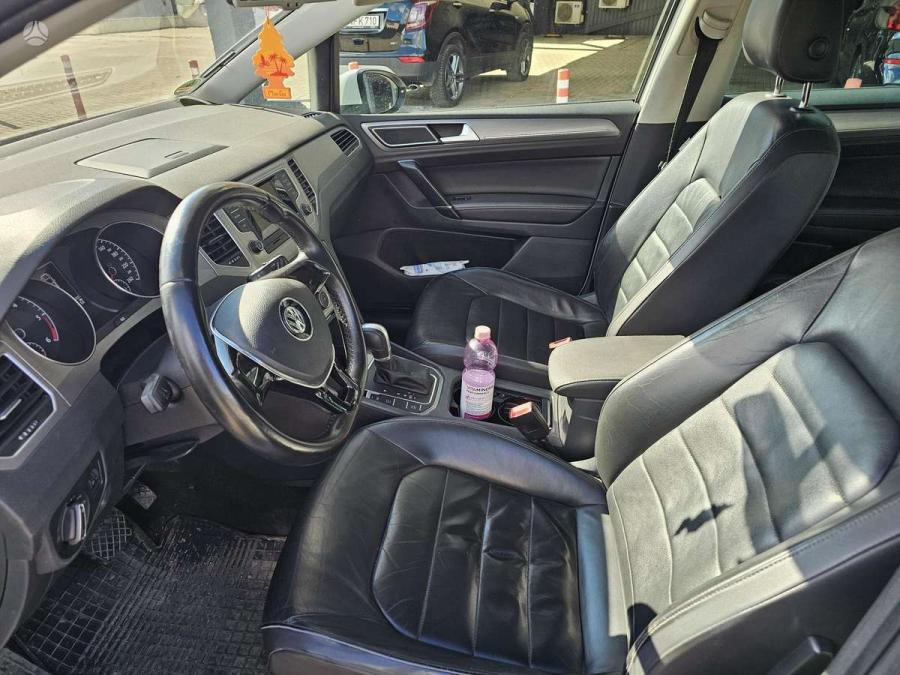 Balts Volkswagen Golf Sportsvan 2014 Kauņa, ar dzinēja tilpumu 1.60 L un nobraukumu 300 tūkst. km par 6450 €, foto 9 vietnē AUTOMOTO.COM.LV