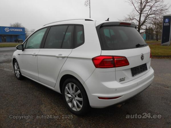 Balts Volkswagen Golf Sportsvan 2016 Viljandi, ar dzinēja tilpumu 1.40 L un nobraukumu 208 tūkst. km par 8490 €, foto 4 vietnē AUTOMOTO.COM.LV