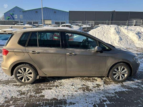 Dzeltens Volkswagen Golf Sportsvan 2014 Kauņa, ar dzinēja tilpumu 1.40 L un nobraukumu 205 tūkst. km par 7500 €, foto 3 vietnē AUTOMOTO.COM.LV