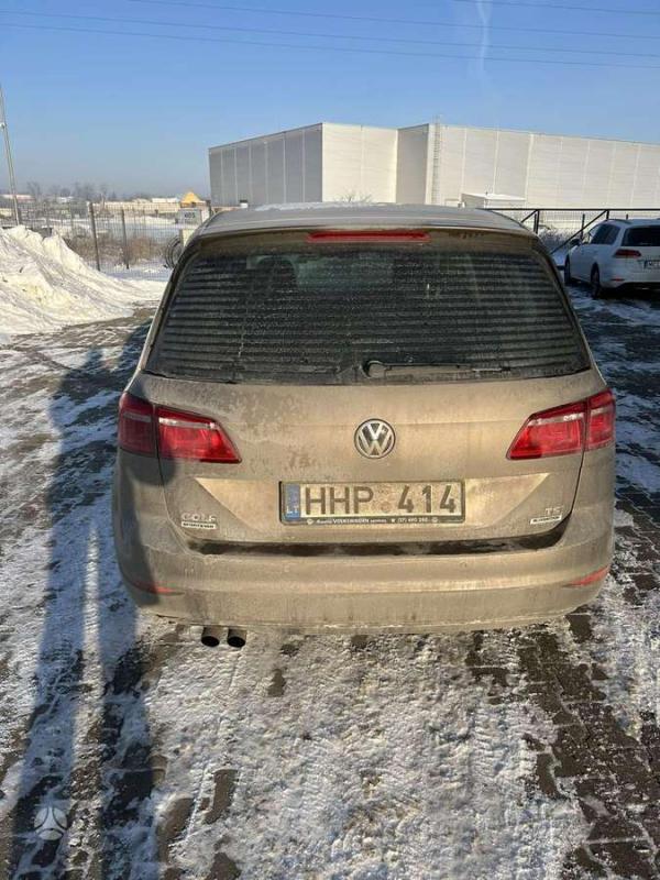 Dzeltens Volkswagen Golf Sportsvan 2014 Kauņa, ar dzinēja tilpumu 1.40 L un nobraukumu 205 tūkst. km par 7500 €, foto 4 vietnē AUTOMOTO.COM.LV